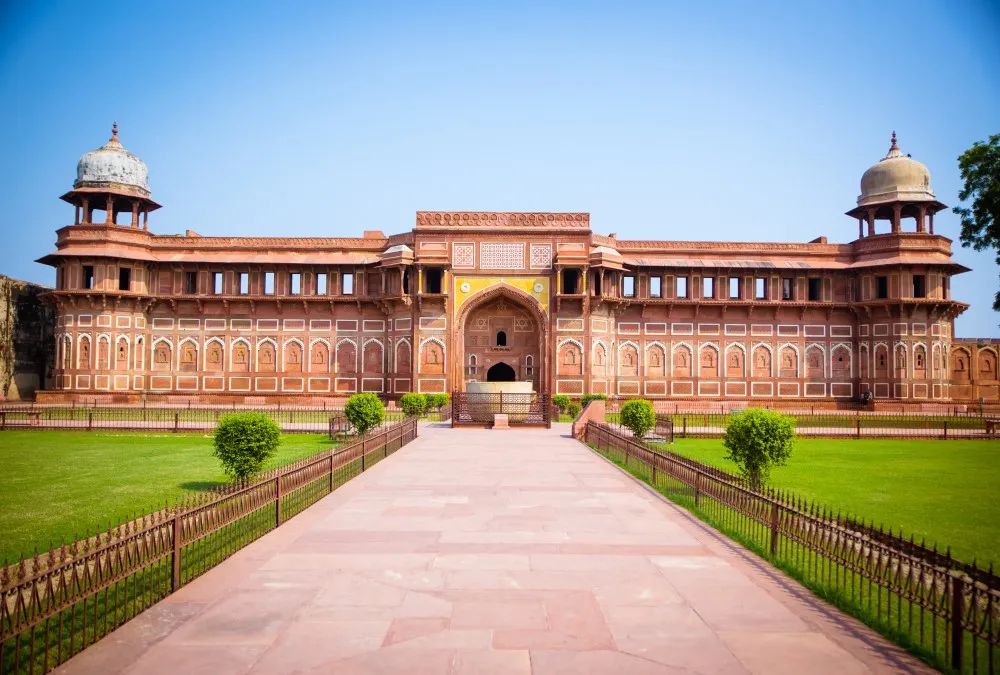 10 Tempat Wisata Paling Menarik di India